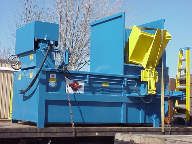 INDUSTRIAL STATIONARY COMPACTOR 4660 - Sebright Products Inc