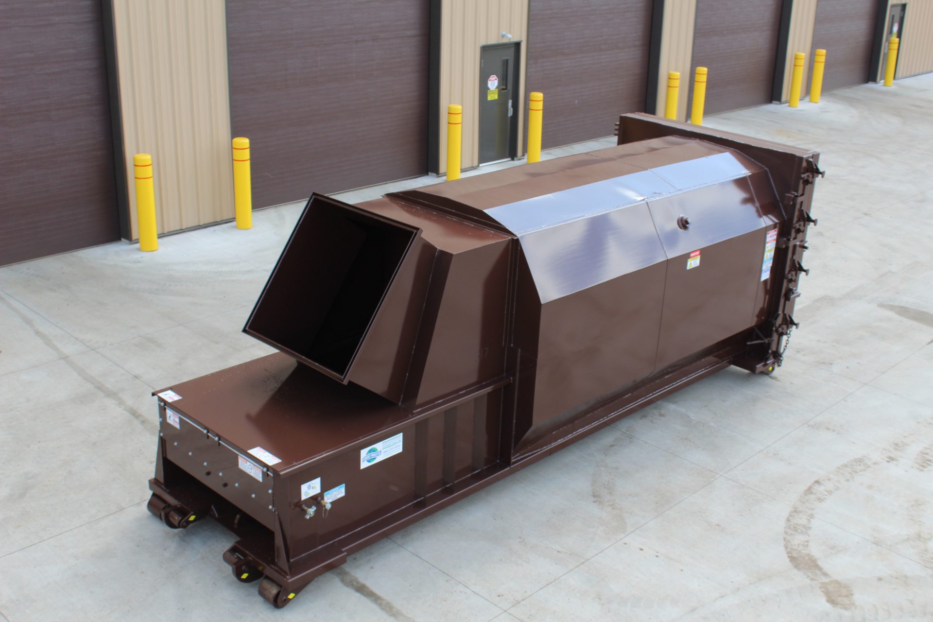 Self-Contained Compactor - Sebright Products Inc